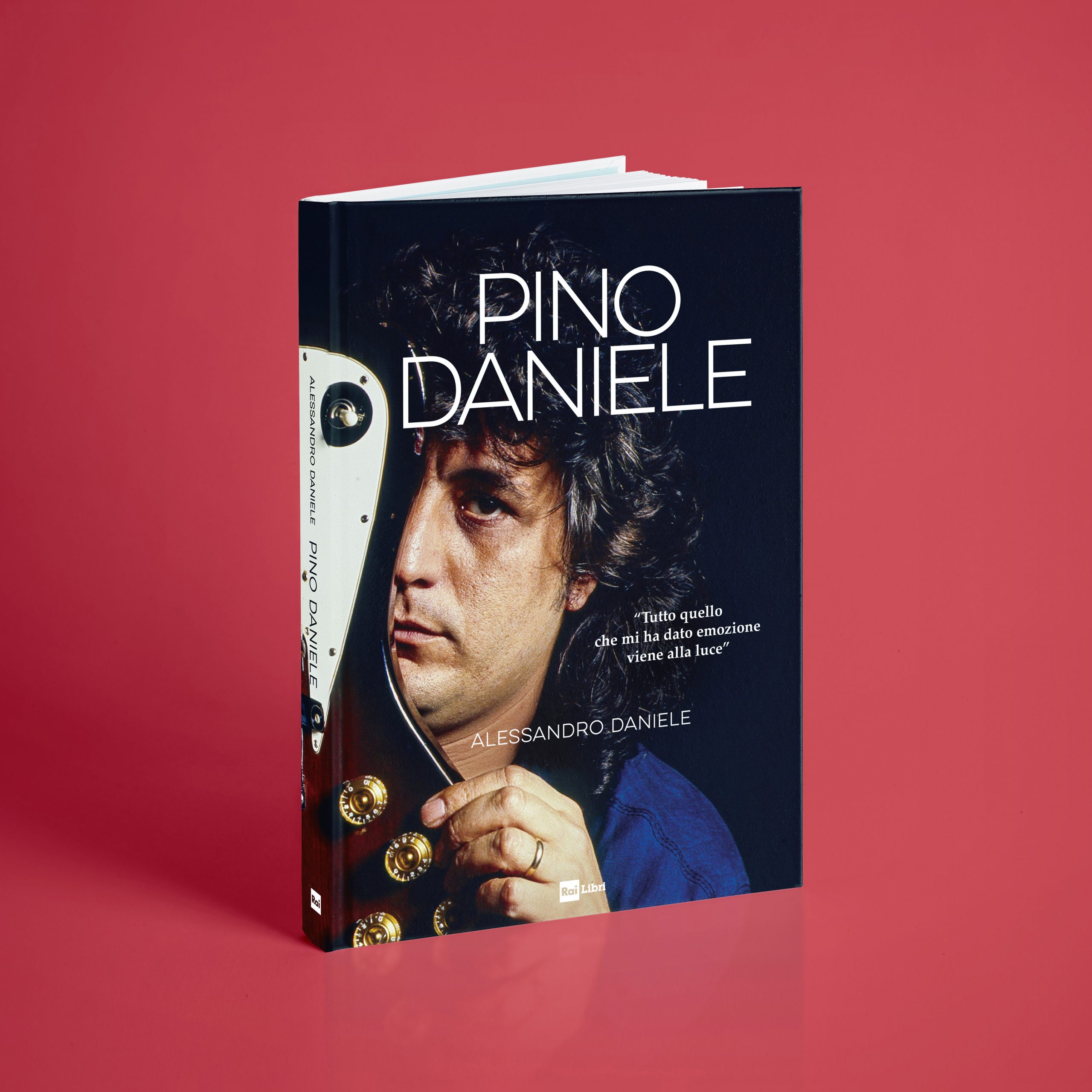 Pino Daniele, nella sua Napoli il racconto del figlio Alessandro - Rai Com